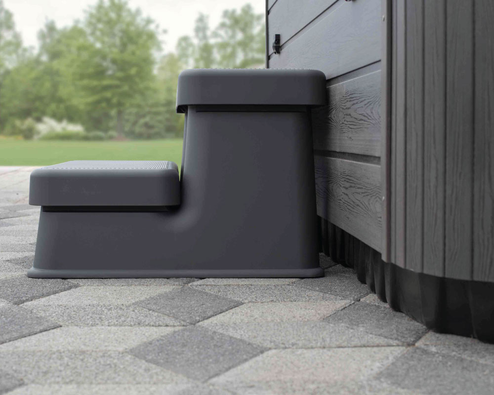 Hot Tub Steps in Florida and Louisiana | Splash Pools and Spas
